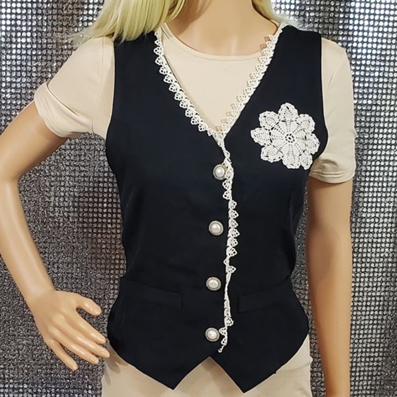 Sophisticates | Jackets & Coats | Bw Plaid Backed Knit Doily Vest ...